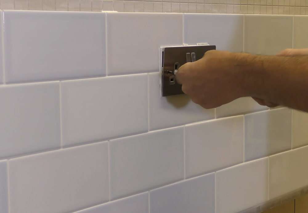 How To Tile Around A Socket or Light Switch - Walls and Floors