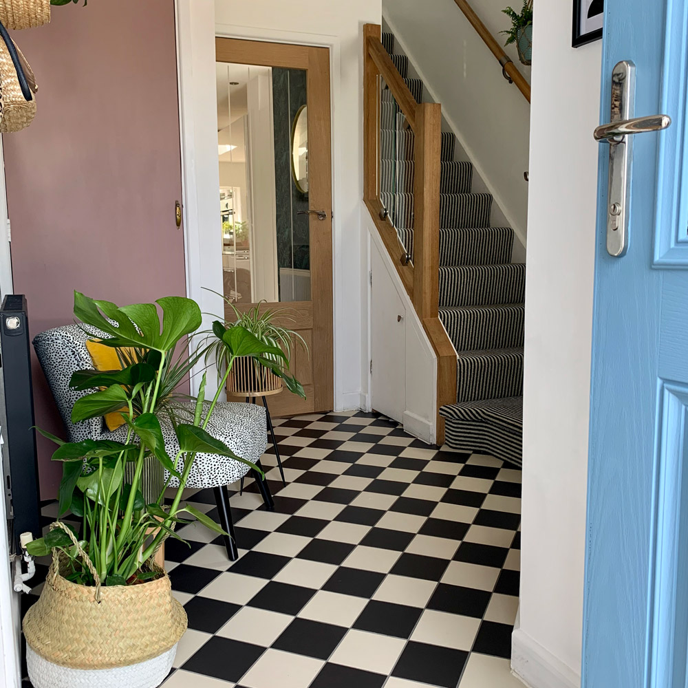 Elizabeth's Stunning Cava Victorian Quarry Entrance To Her Home - Walls ...
