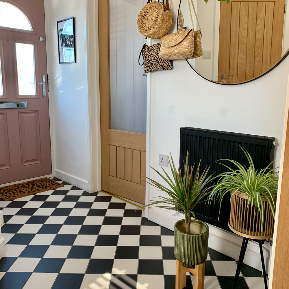 Elizabeth's Stunning Cava Victorian Quarry Entrance To Her Home - Walls ...